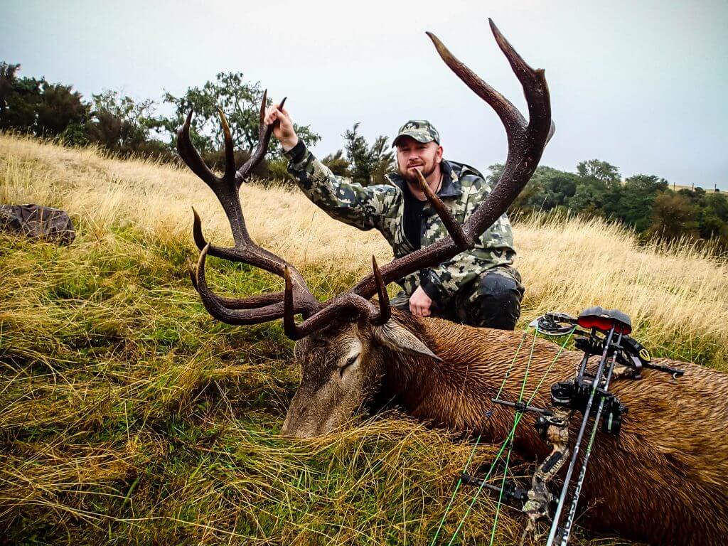 Trophy Bow Hunting in New Zealand | Red Stag Bow Hunts | Kaweka